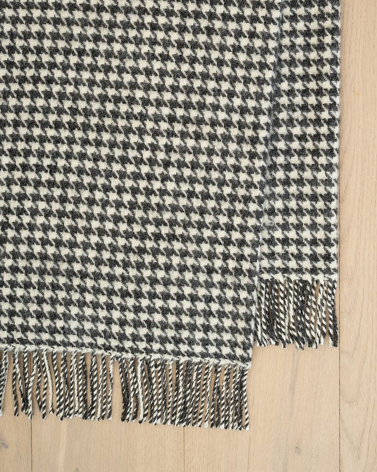 Huxter Wool Throw - 3 colours - River Nile